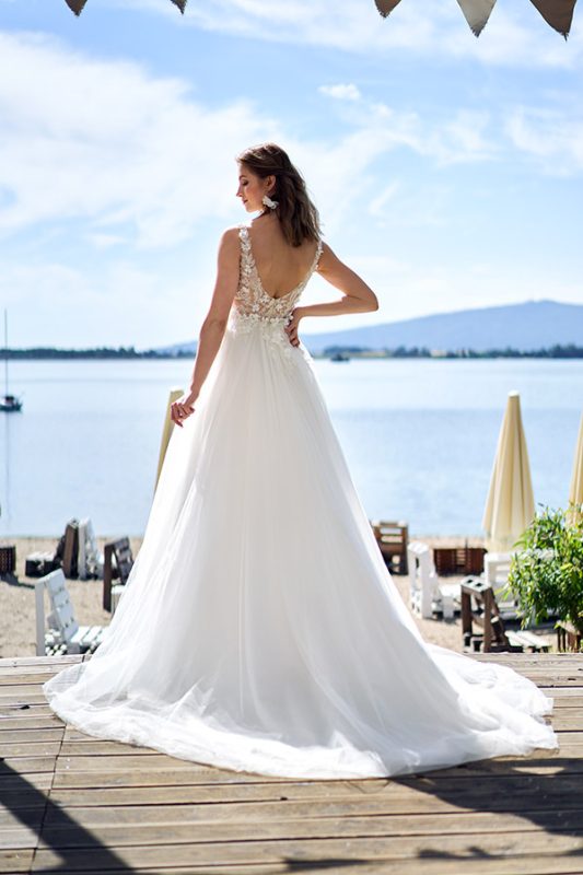 Abiti da sposa Annais Bridal 2023, esplosione di gioia e leggerezza