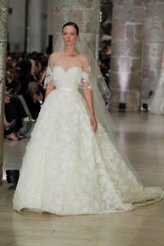 Abiti da sposa Elie Saab 2024, universo di meraviglia haute couture