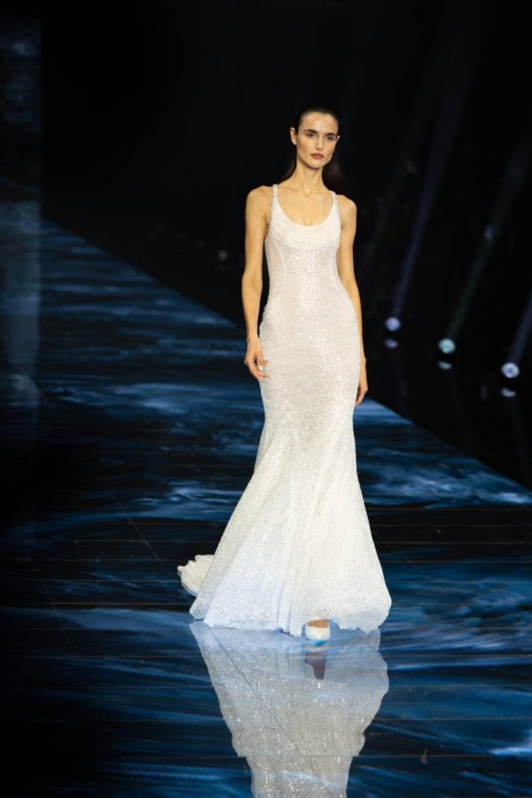 Abiti da sposa Atelier Pronovias 2024, la linea ispirata all'alta moda