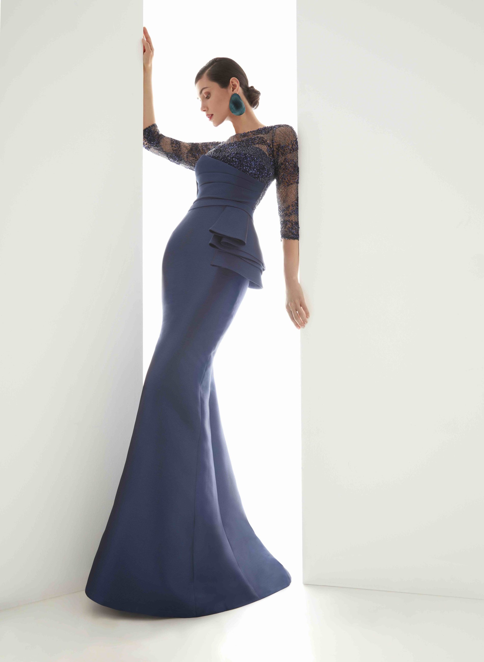 Abiti da cerimonia mamma della sposa 2025, idee di stile più belle