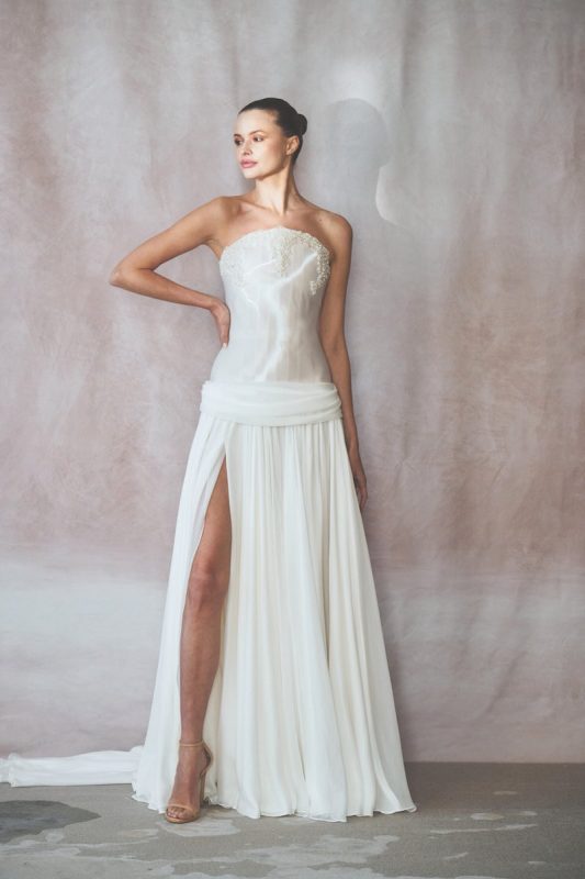 Abiti da sposa Andrew Kwon SS 2026, il viaggio onirico di Aquarelle